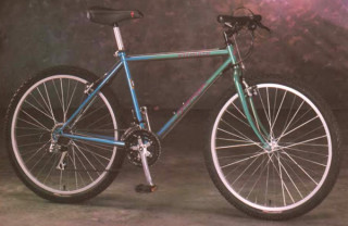 90s Specialized MTBs - Steel Frames, Rigid Forks, 26" Wheels